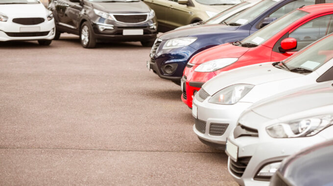 Choisir sa première voiture : nos conseils pour faire le bon choix Choisir sa première voiture : nos conseils pour faire le bon choix