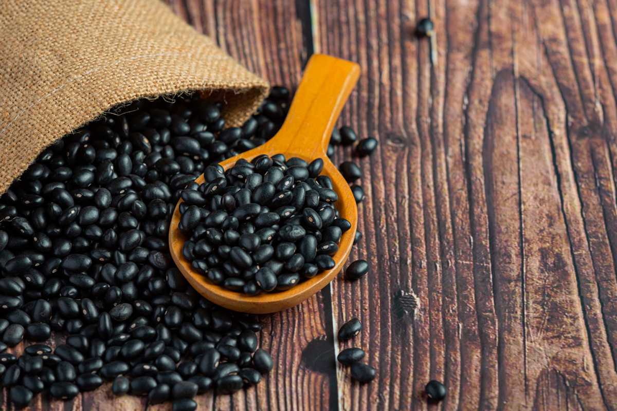 Haricot noir : Les bienfaits pour le corps et comment le cuisiner